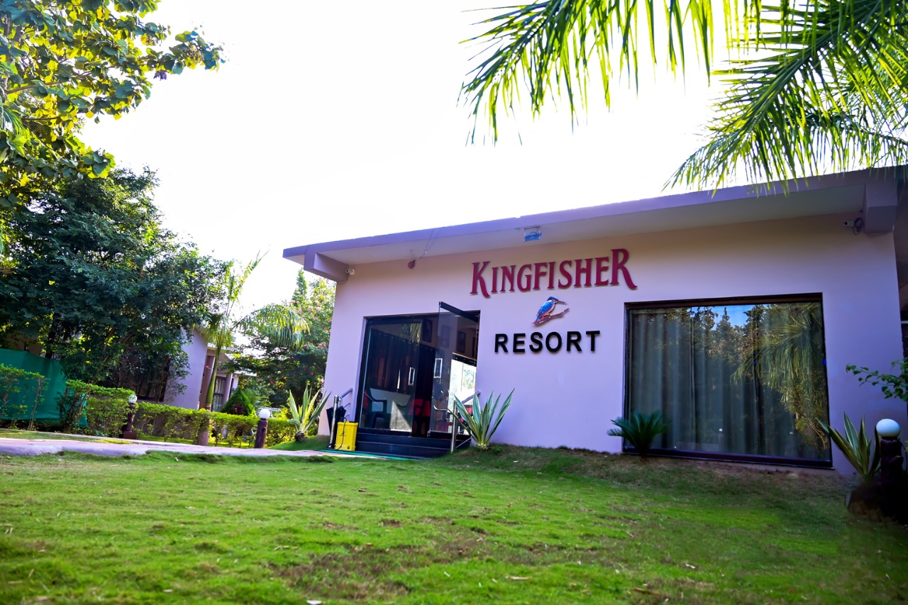 RESORT IN KANHA NATIONAL PARK | KINGFISHER RESORT